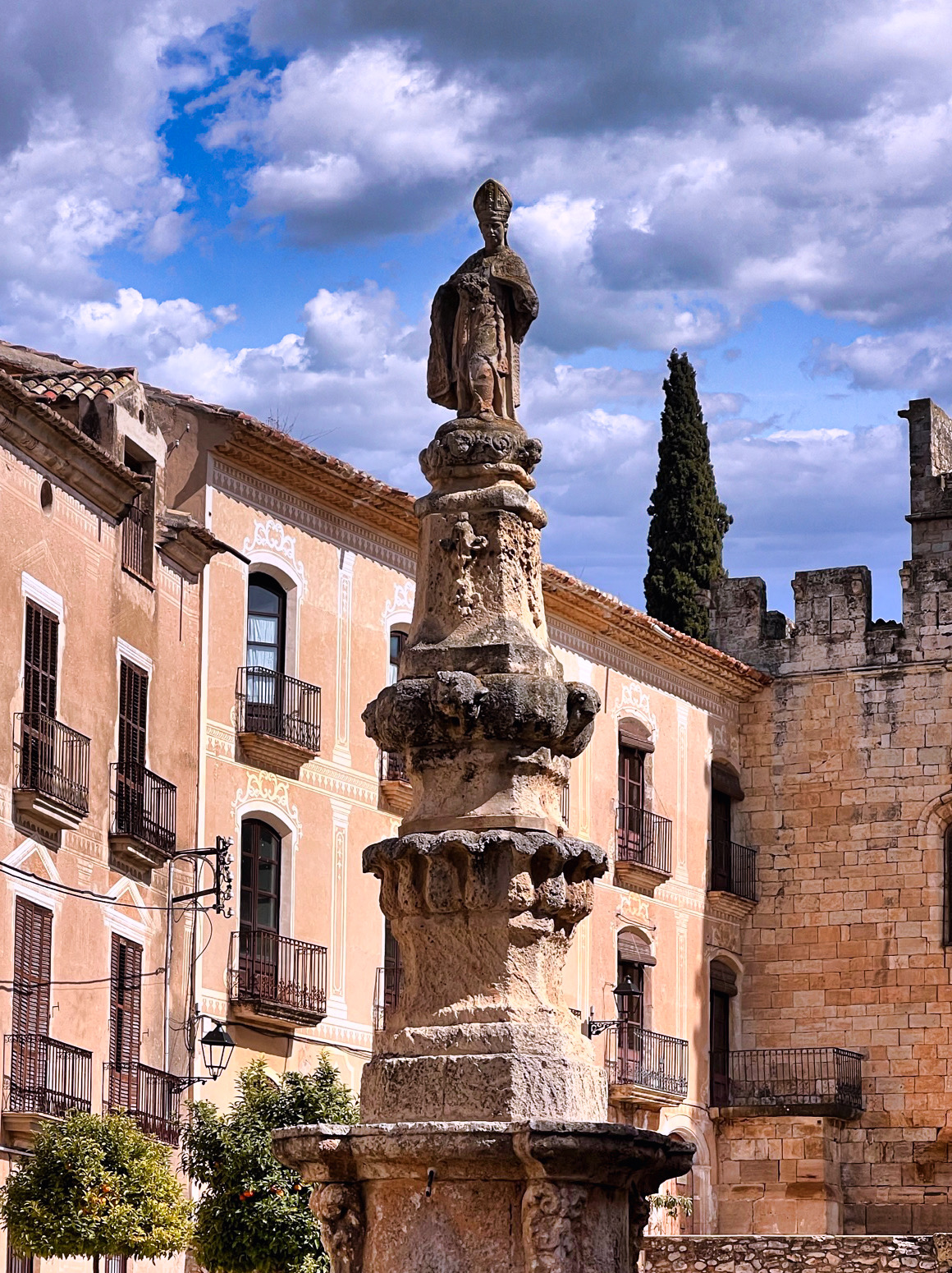 The Royal Monastery of Santes Creus: A Jewel of Catalan Gothic ...